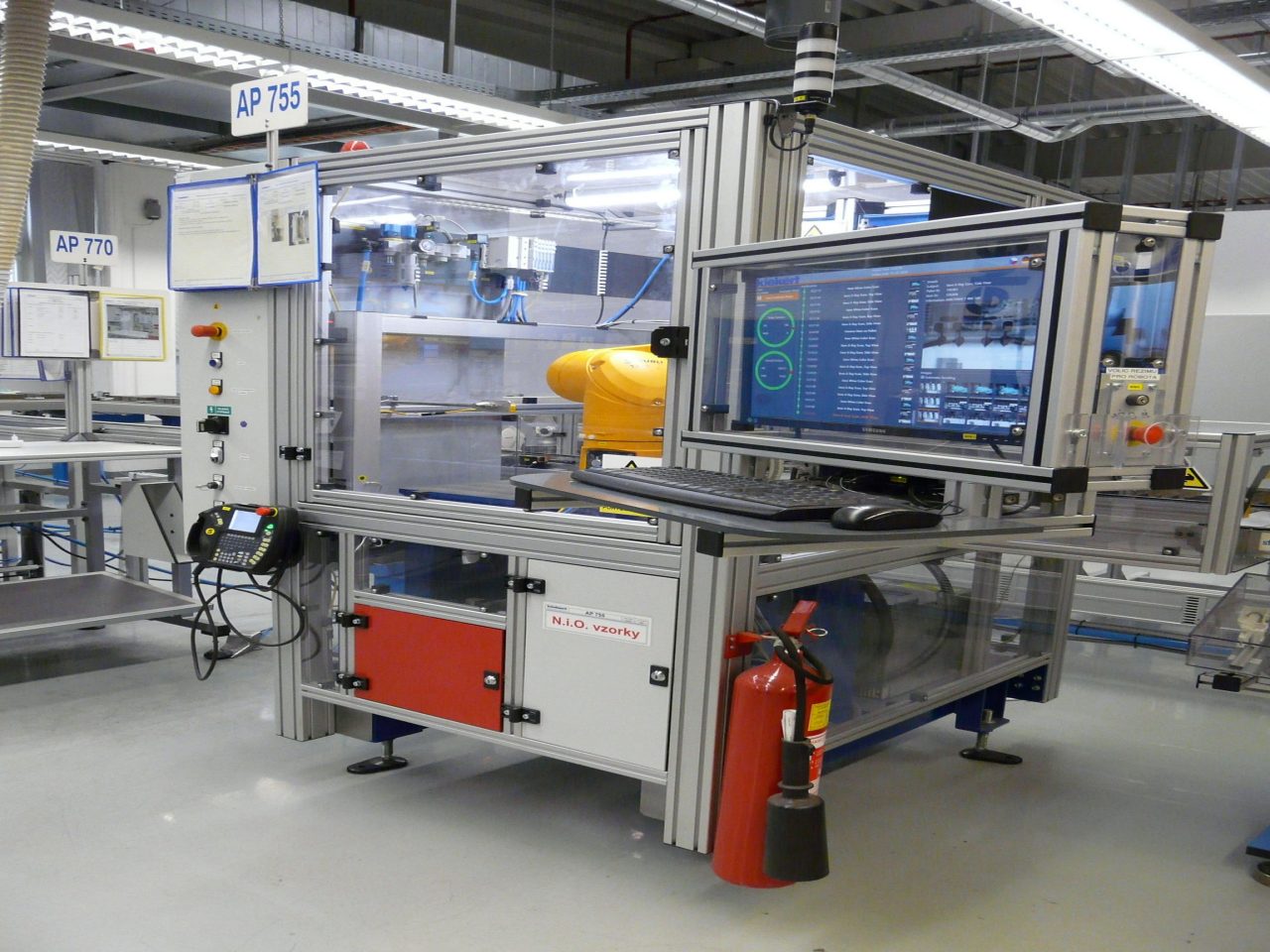 Inspecting side door latches