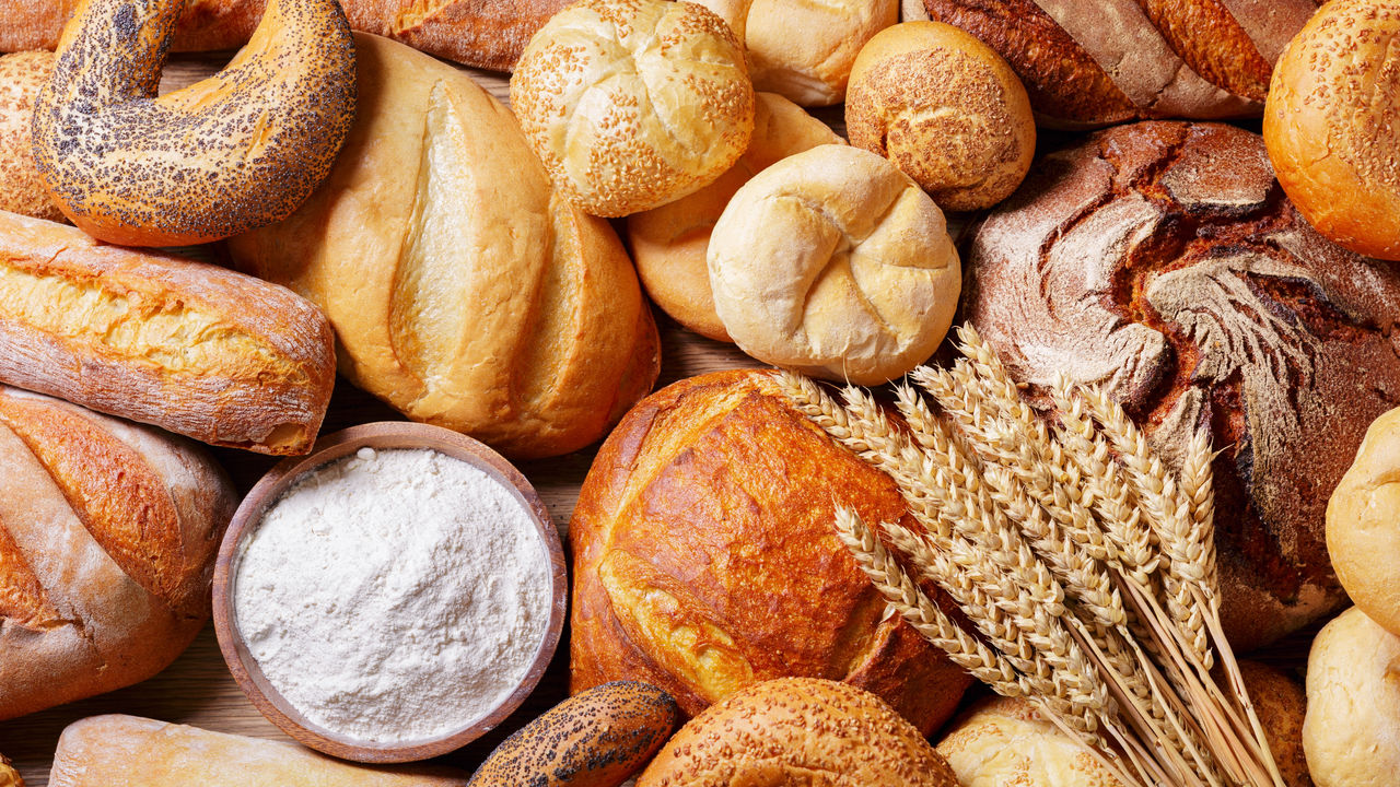 Robotic solutions for bread-baked goods | Stäubli