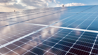 PV module assembly solutions with Stäubli robots